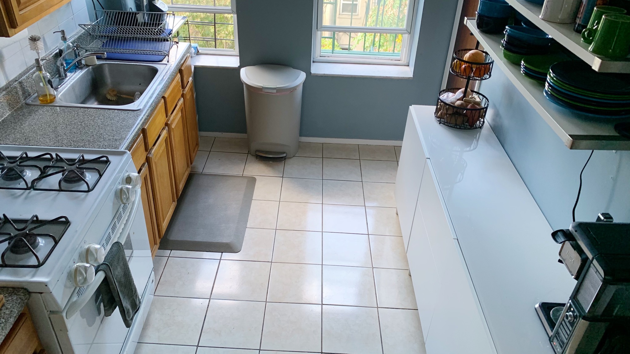 Small Space Kitchen Tour – thetidydad.com